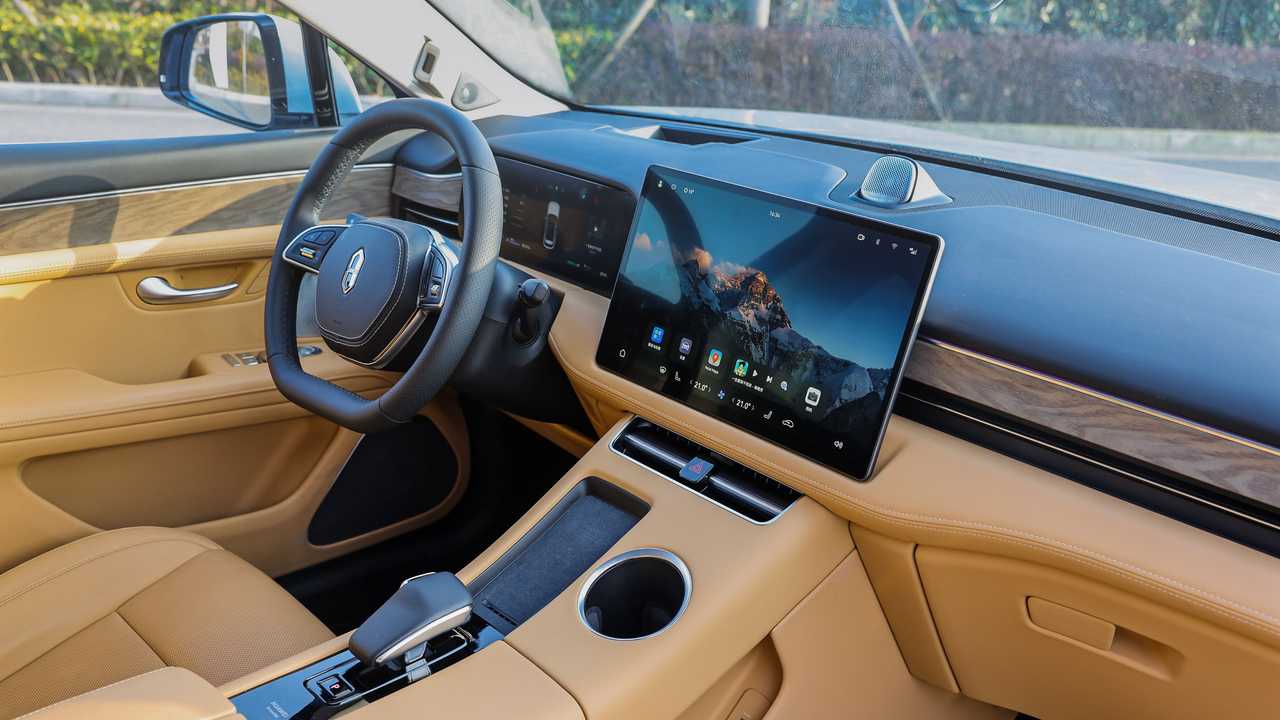 Huawei's Auto Technology Revs Up European Car Industry | DWIRE